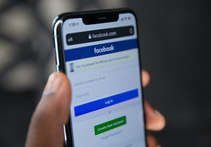 Best Credit Cards For Facebook Ads in 2025 - Flik Eco